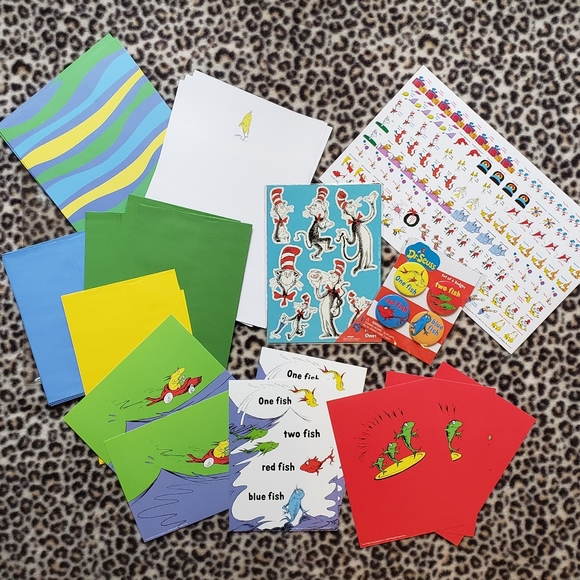 Dr. Seuss | Office | Dr Seuss Stationery Kit Bundle Cards And Envelopes ...